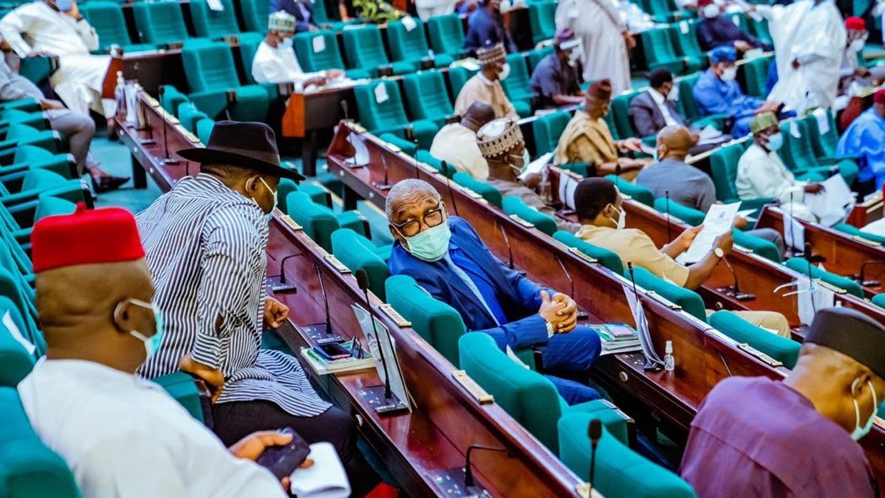 National Assembly Workers Nabbed In Last-Minute Looting Of Office ...