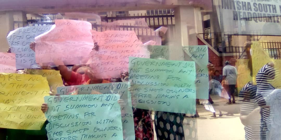 SOS: Over 500 widows, others protest plot to eject them from Ochanja ...
