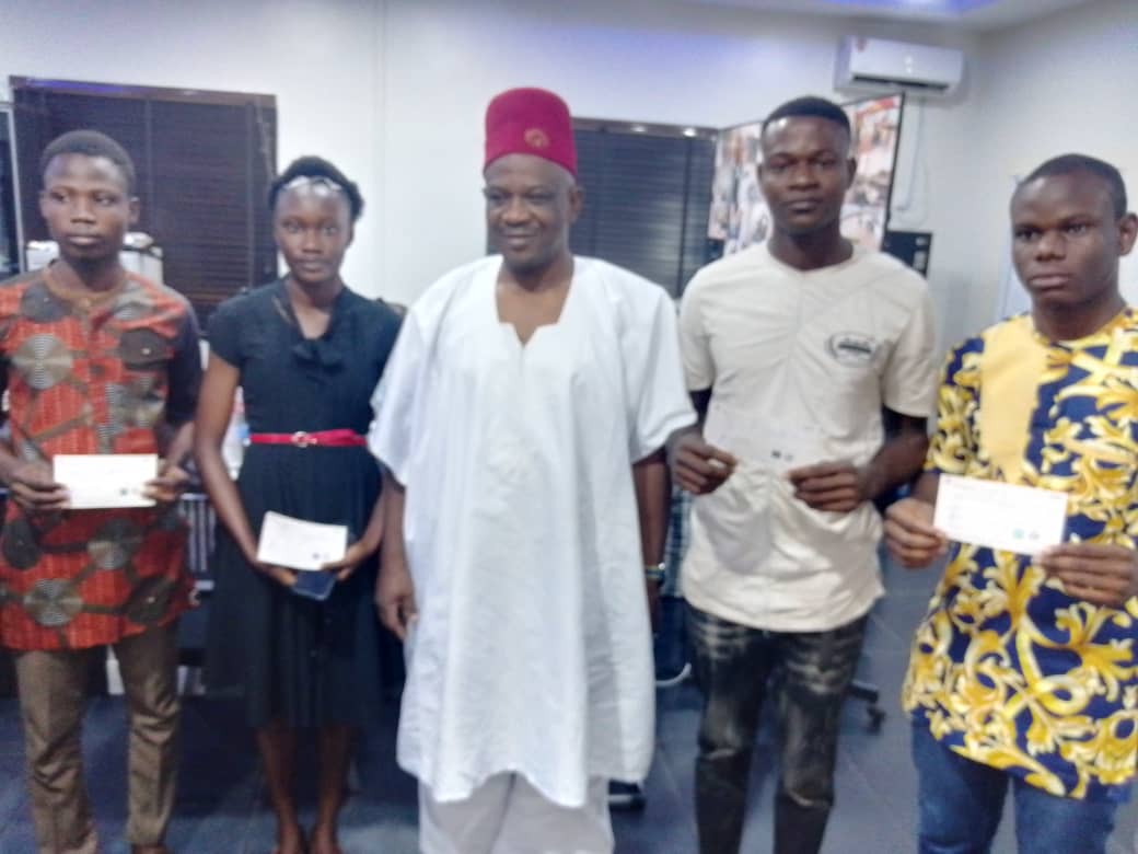 4 UNIZIK students receive #4.5m Scholarship from Blue Shield Security ...