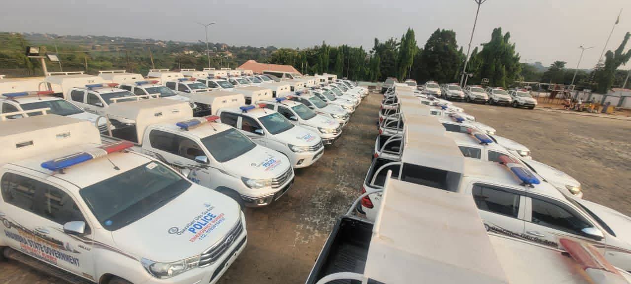 ANAMBRA POLICE COMMAND RECEIVES 30 HILUX PATROL VEHICLES FROM THE STATE ...